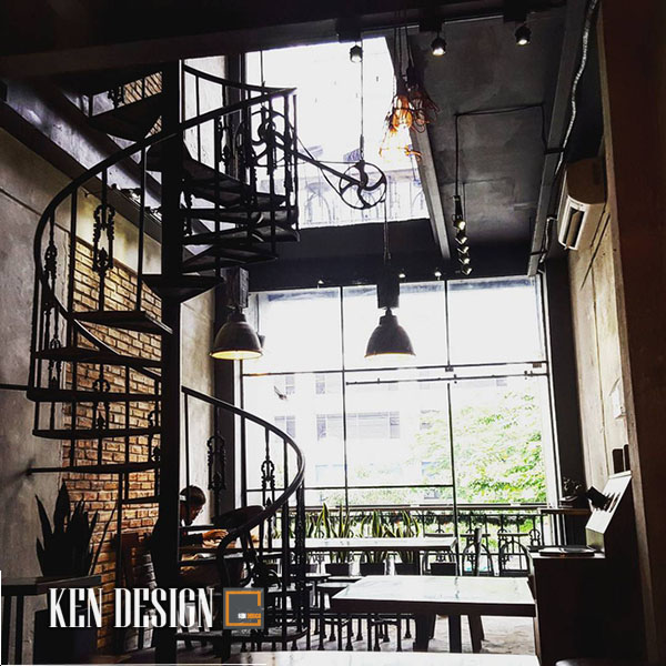 03 Quán cafe Sài Gòn với ban công mãn nhãn