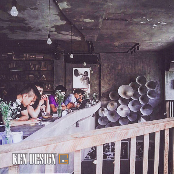 03 Quán cafe Sài Gòn với ban công mãn nhãn